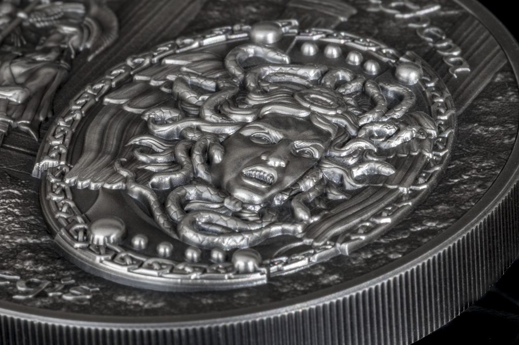 Cook Islands - 2018 - 10 Dollars - Shield of Athena Aegis - NumisCollect